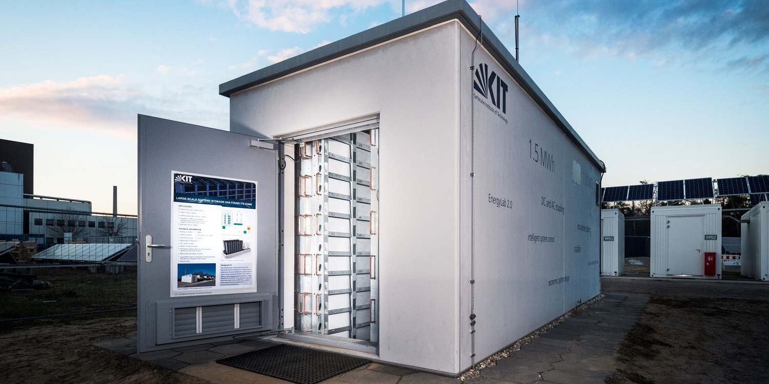 KIT bestückt Großspeicher-Projekt mit Batterien von Solarwatt – pv ...