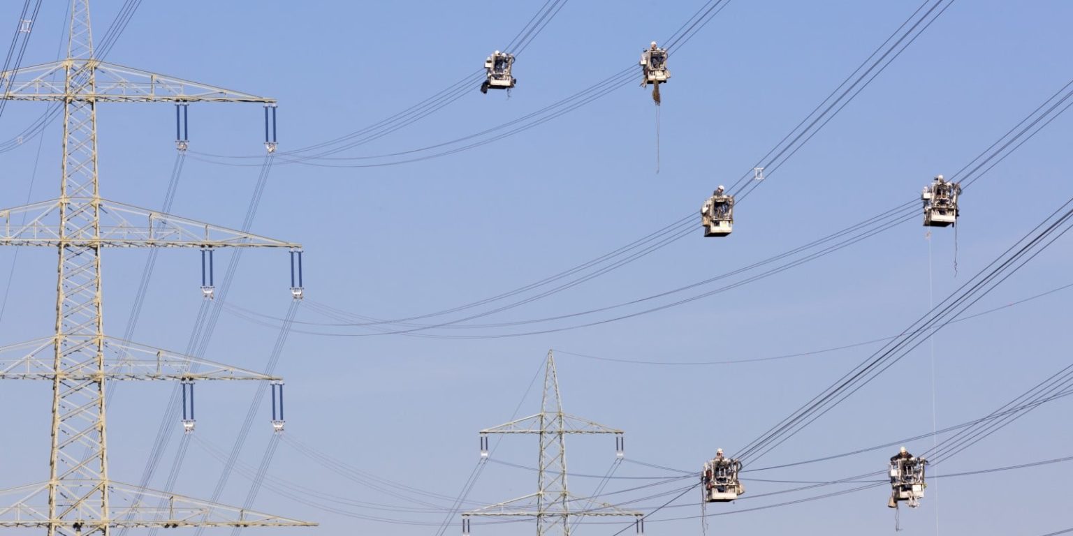 Amprion will 24 Milliarden Euro bis 2030 in Netzausbau investieren – pv ...