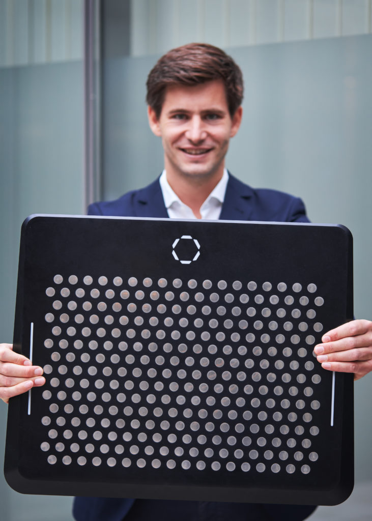 Easelink will kabelloses Laden von Elektroautos etablieren – pv ...